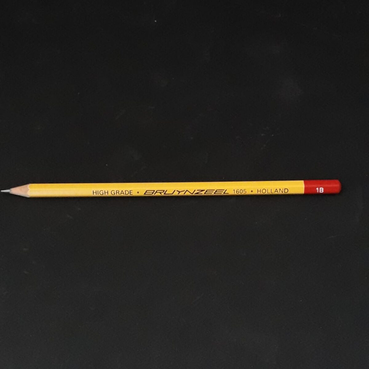 Lapiz Grafito Tecnico Escolar 1B Bruynzeel – La Pizarra Libreria ...