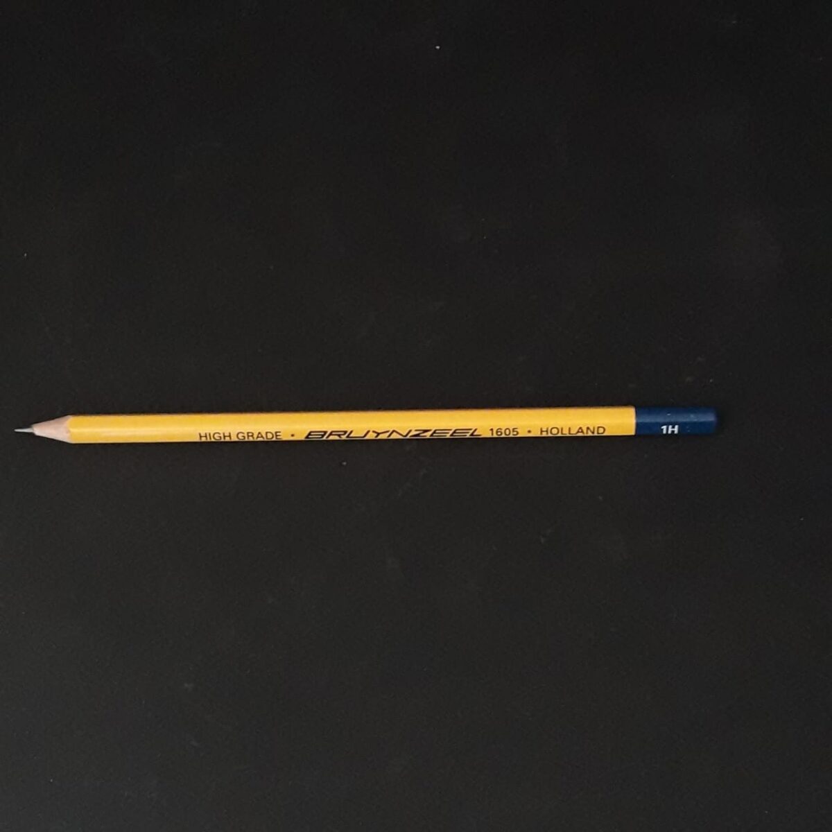 Lapiz Grafito Tecnico Escolar 1H Bruynzeel – La Pizarra Libreria ...